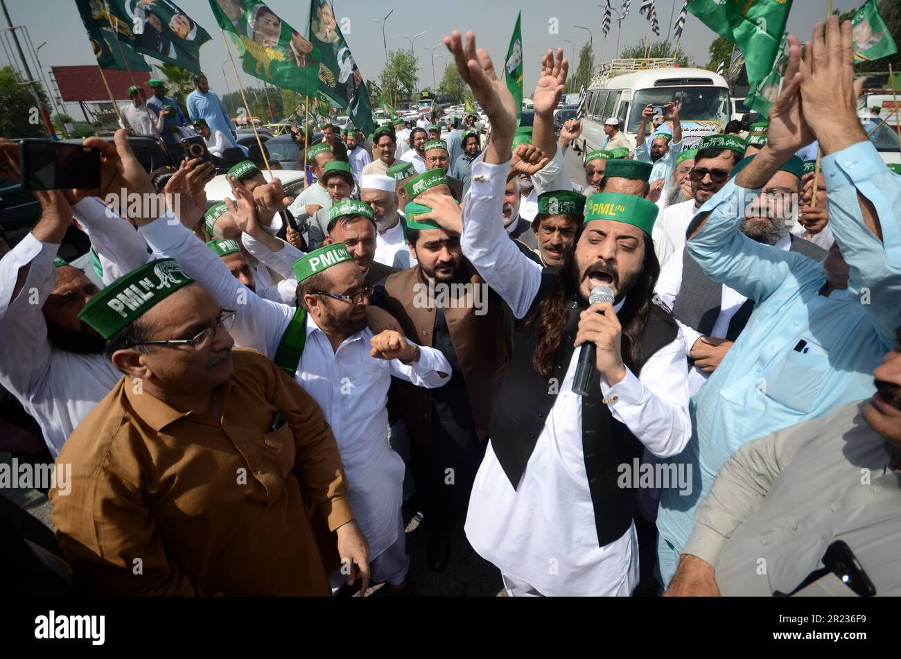 Peshawar, Khyber Pakhtunkhwa, Pakistan. 15th May, 2023. Activists of ...