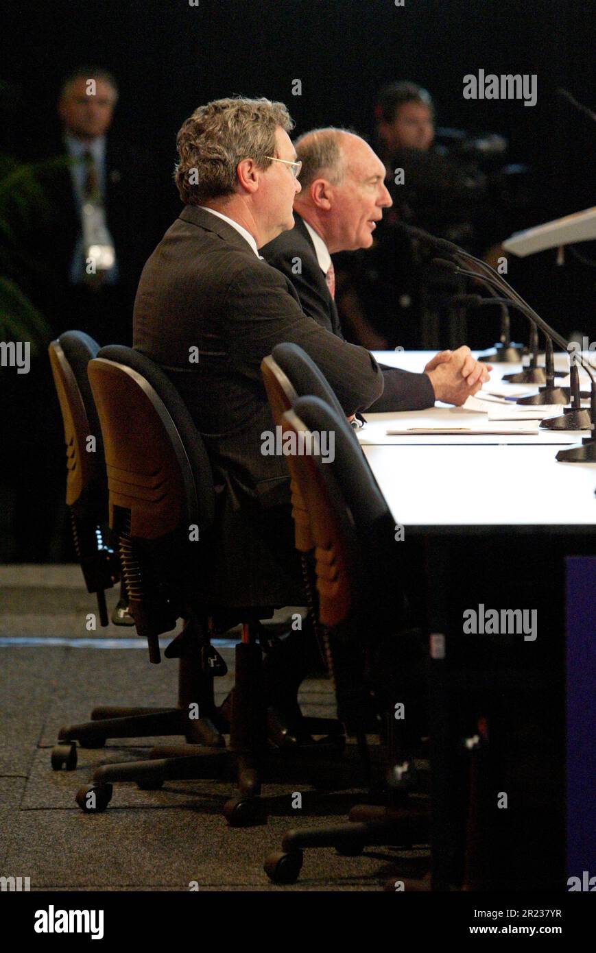 Alexander Downer, Australia's Minister for Foreign Affairs, and Warren ...