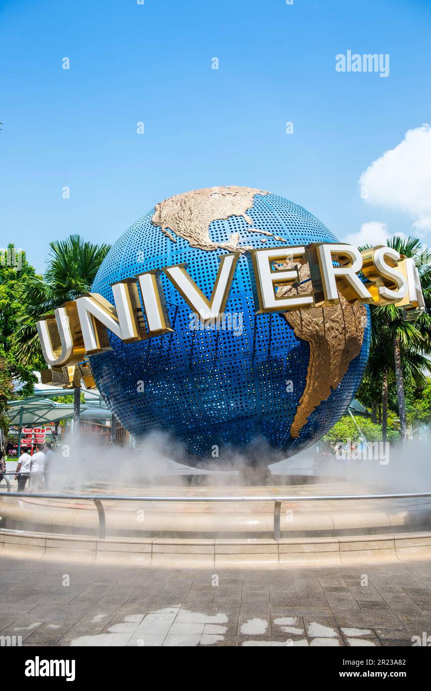 SINGAPORE - OCT, 28 UNIVERSAL STUDIOS SINGAPORE sign on October 28,2014 ...