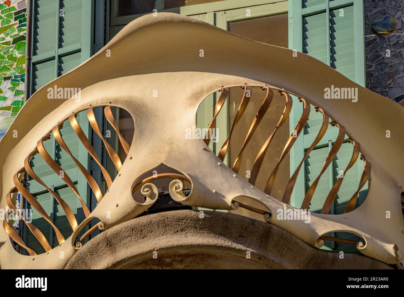 Casa batllo gaudi barcelo hi-res stock photography and images - Alamy