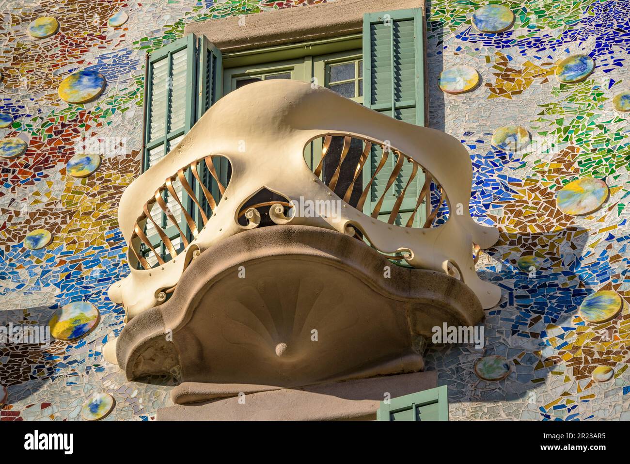 Casa batllo gaudi barcelo hi-res stock photography and images - Alamy