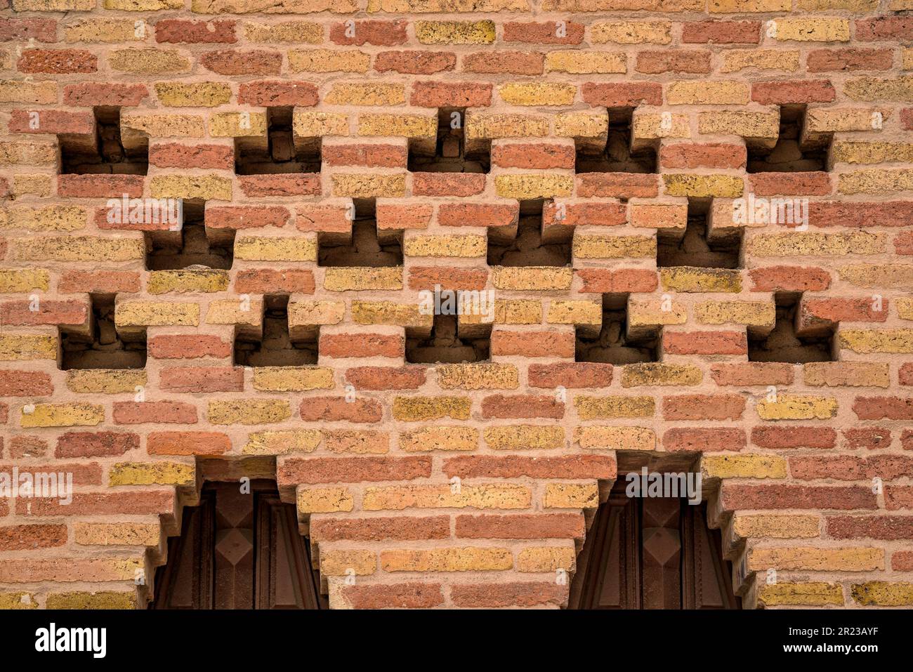 Arch with a parabolic shape hi-res stock photography and images - Alamy