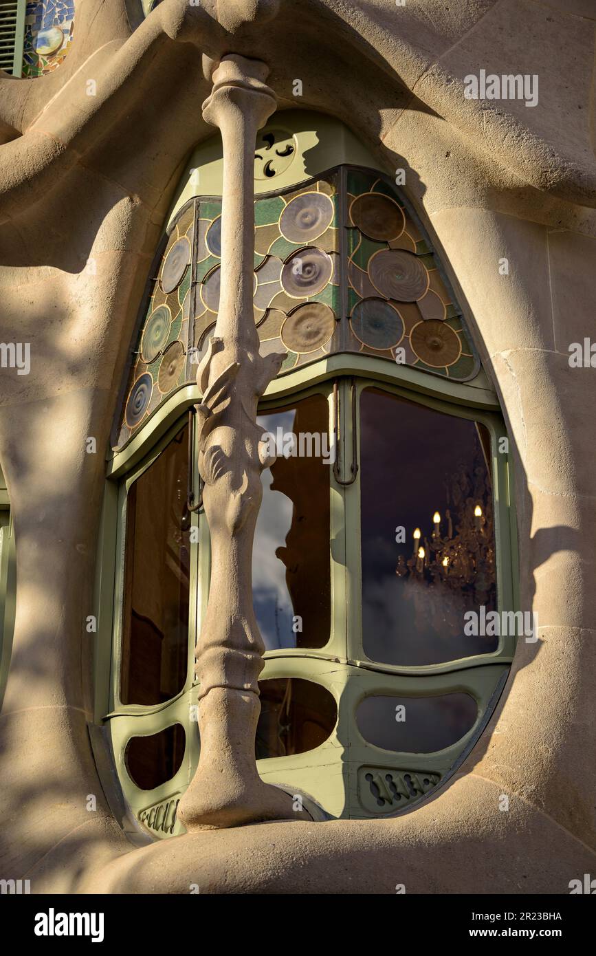 Detail of the large window of the noble floor of the Casa Batlló with ...