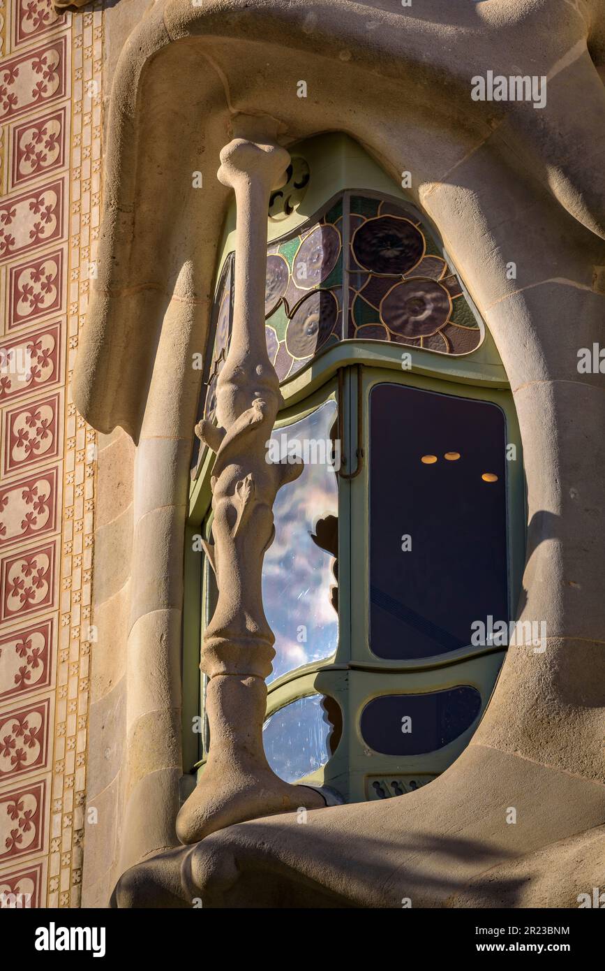 Detail of the large window of the noble floor of the Casa Batlló with ...