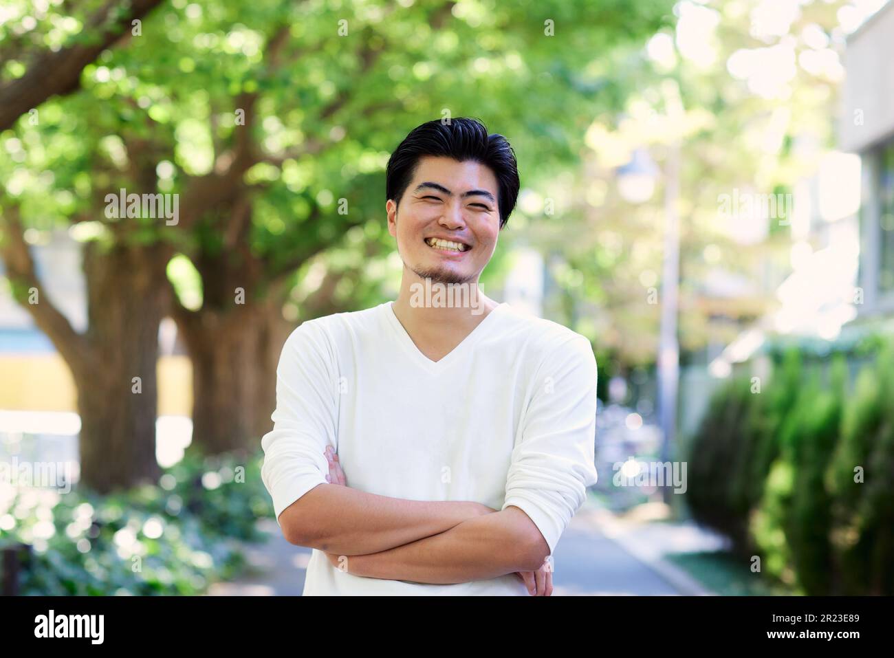 Japanese man portrait in downtown Tokyo Stock Photo - Alamy