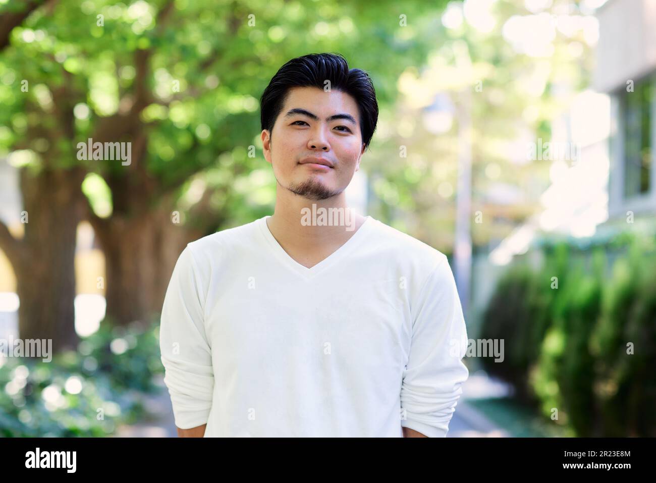 Japanese man portrait in downtown Tokyo Stock Photo - Alamy