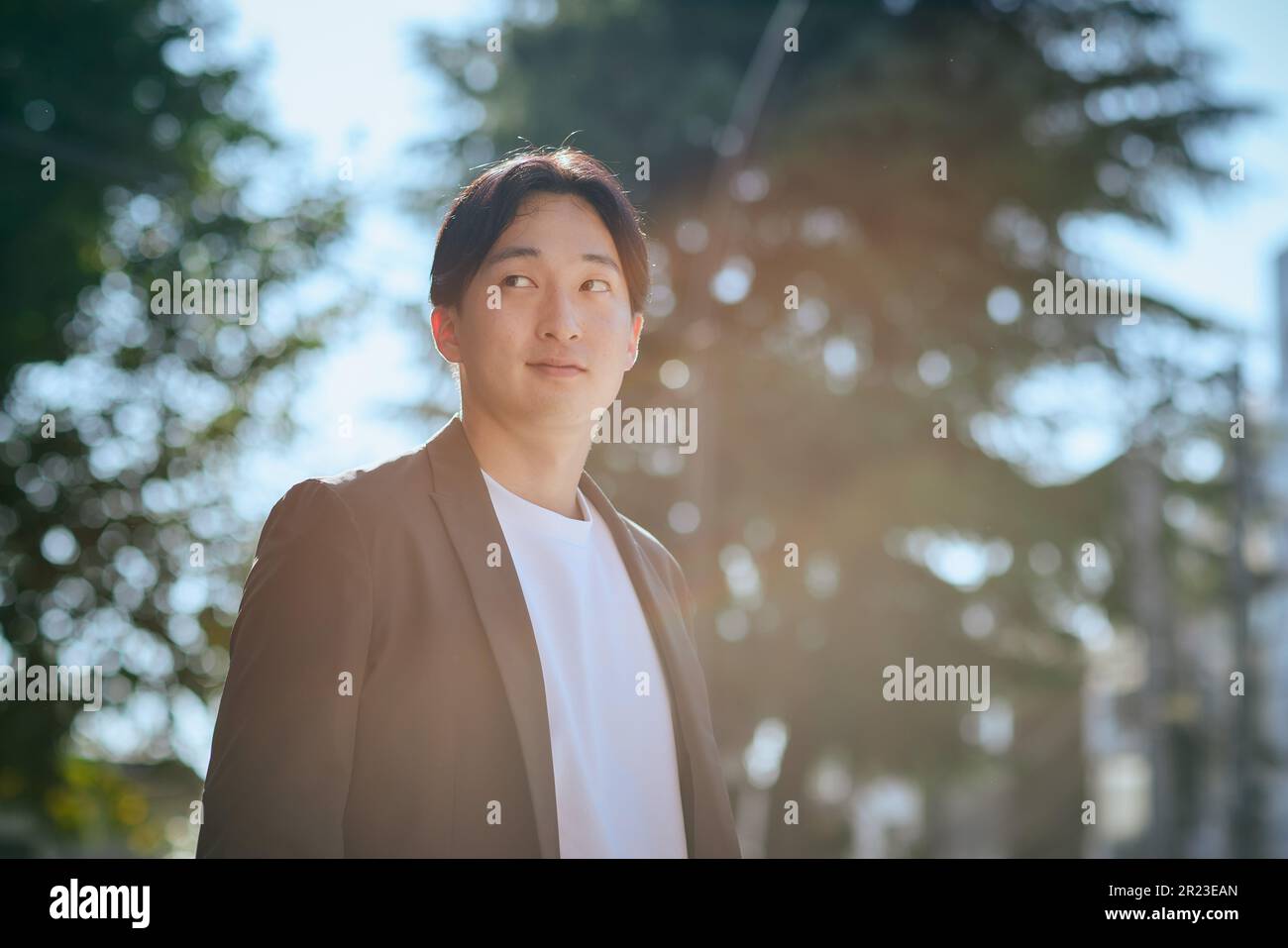 Japanese man portrait in downtown Tokyo Stock Photo - Alamy