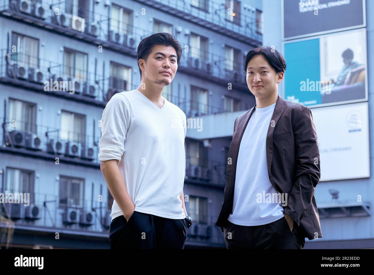 Japanese men portrait in downtown Tokyo Stock Photo - Alamy