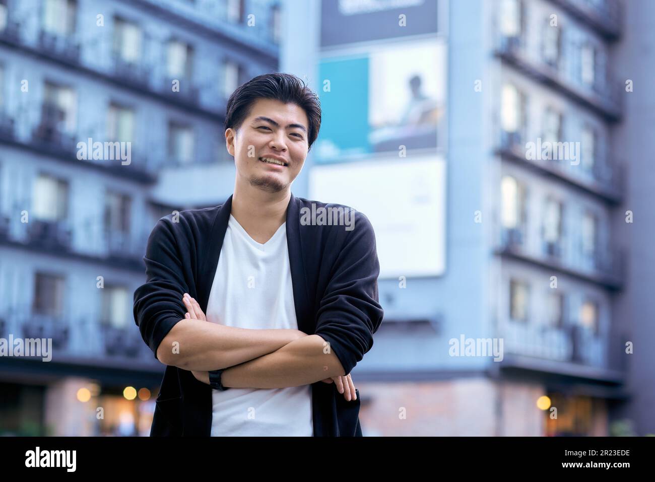 Japanese man portrait in downtown Tokyo Stock Photo - Alamy