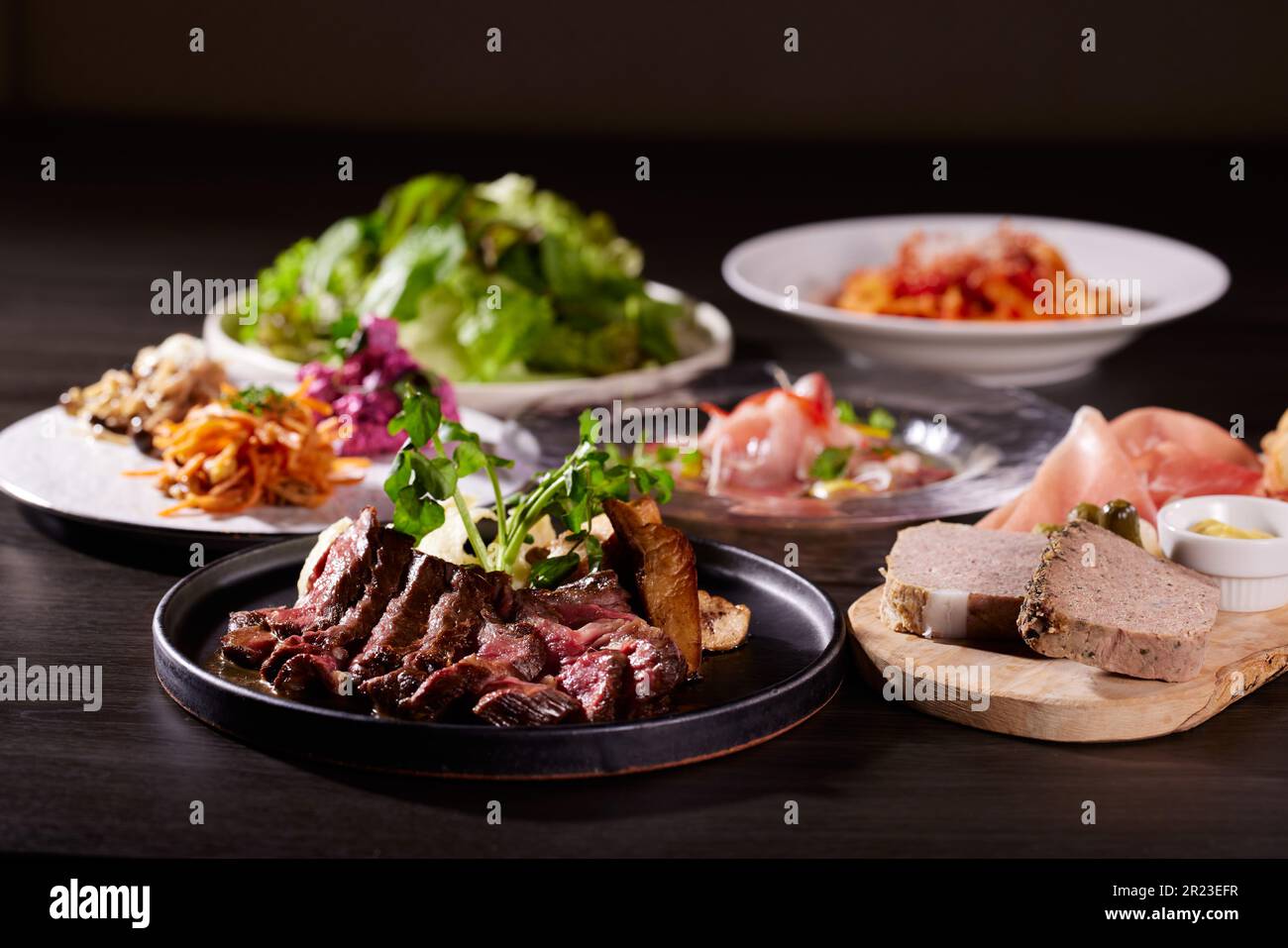 Full pate hi-res stock photography and images - Alamy