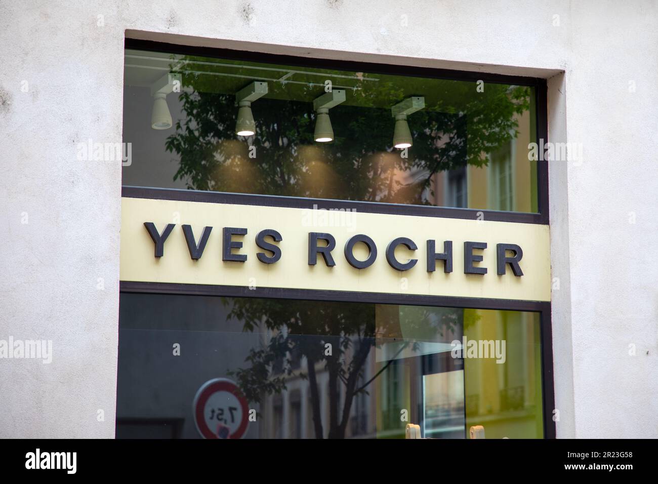 lyon , Aura France - 04 27 2023 : Yves Rocher sign logo and text brand ...
