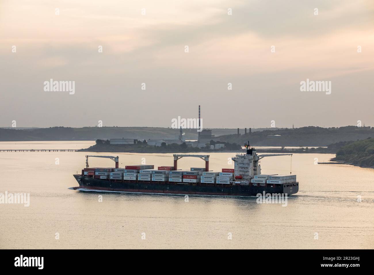 Vessel cargo hi-res stock photography and images - Alamy