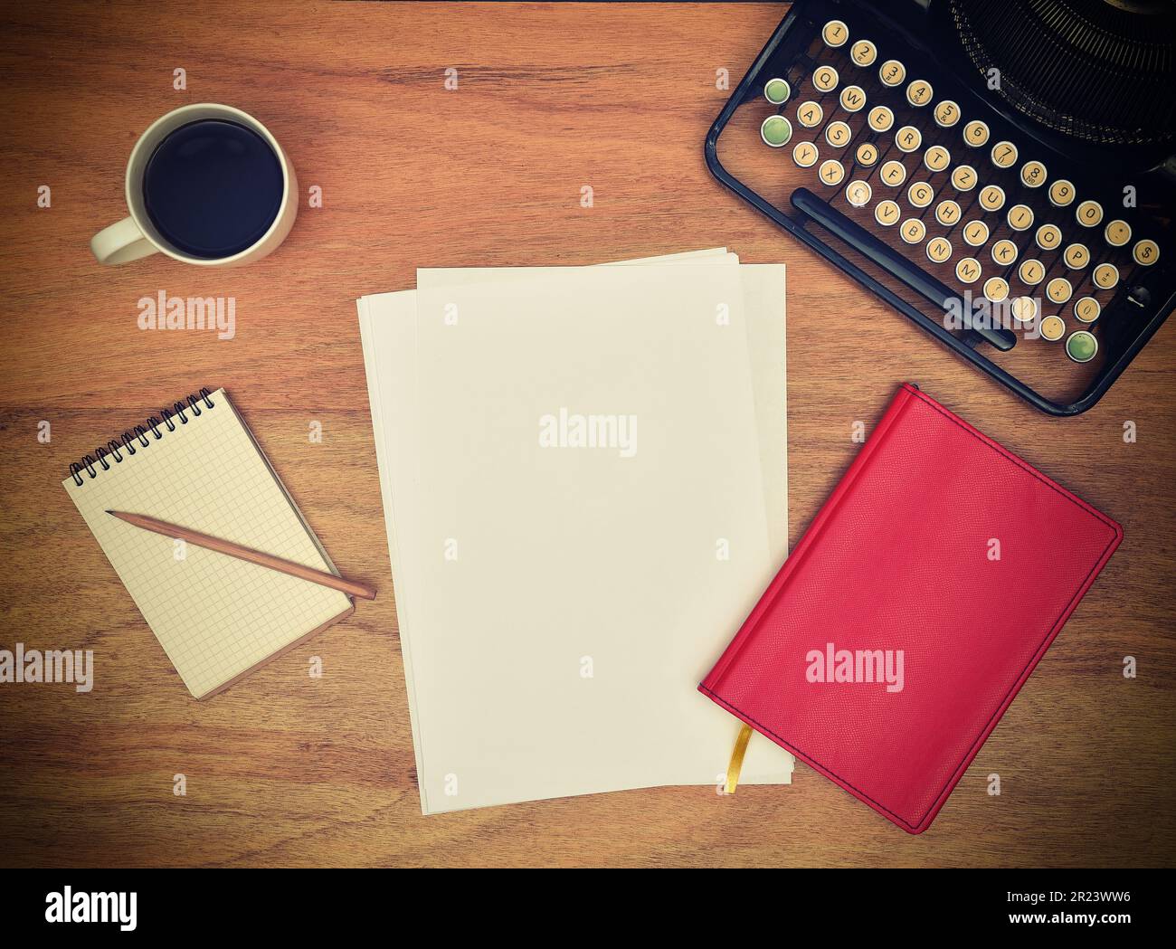 Sheet paper desk hi-res stock photography and images - Alamy