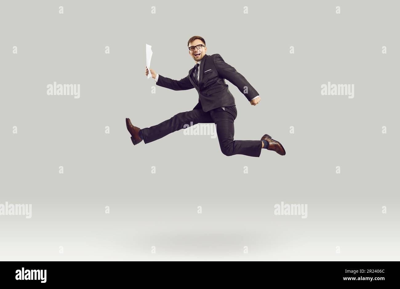 Man tux running hi-res stock photography and images - Alamy
