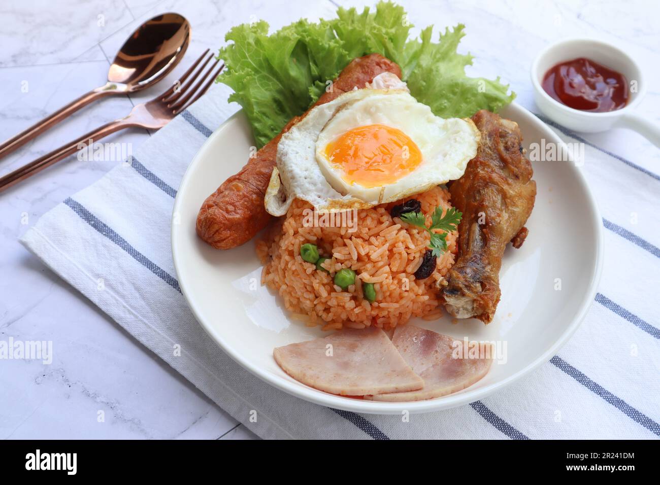 Fried rice Thai Style Served fried Chicken, Sausage ,Ham and Fried Egg ...