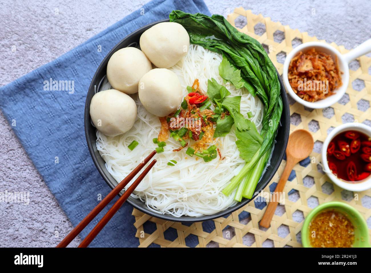 Clear rice noodle hi-res stock photography and images - Alamy