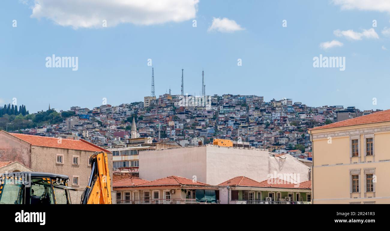 Chaotic housing construction on a hill in Izmir, Turkey Stock Photo - Alamy