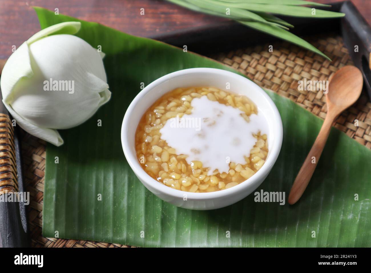 Tau suan hi-res stock photography and images - Alamy