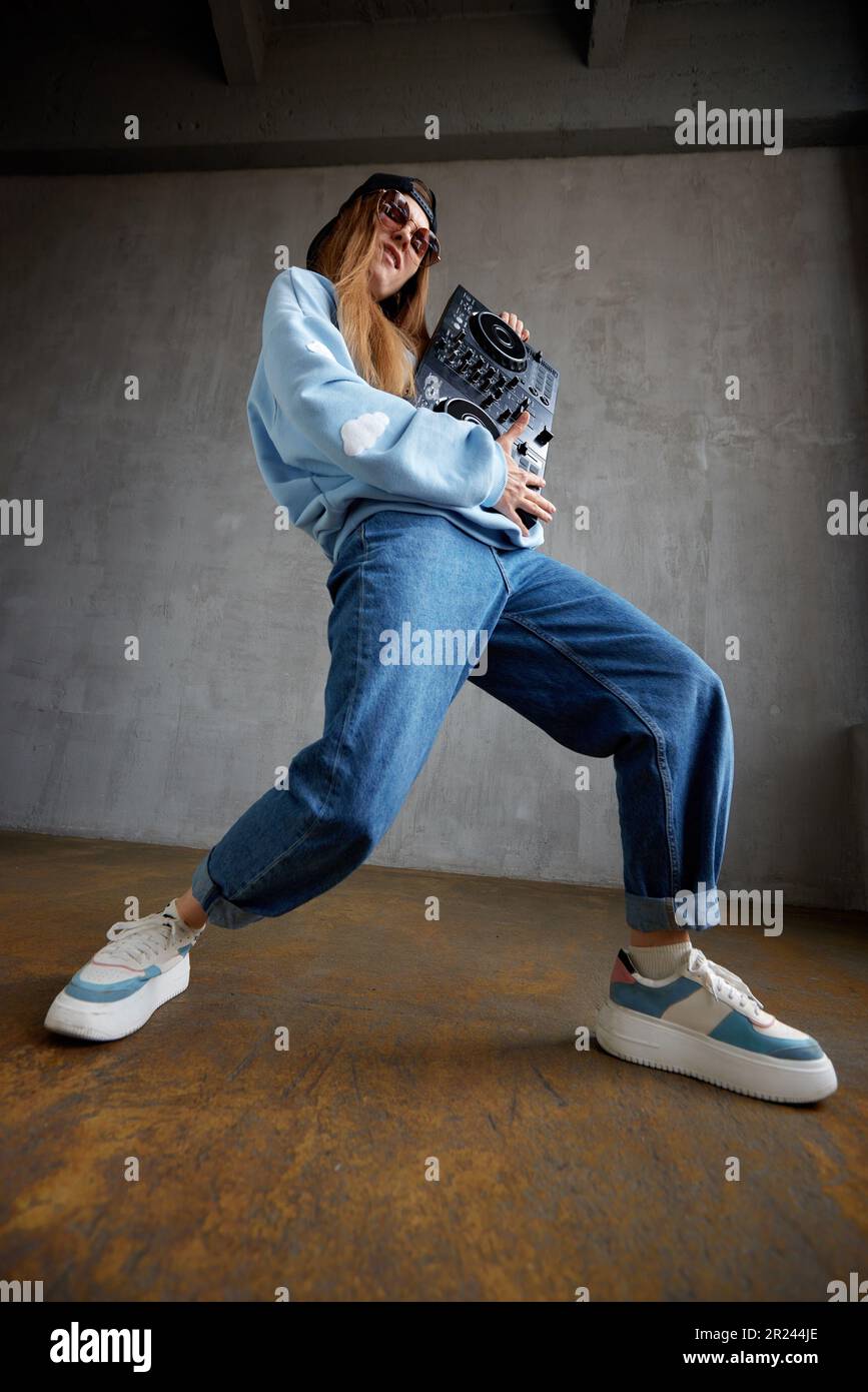 Girl Dancing Hip Hop Tumblr