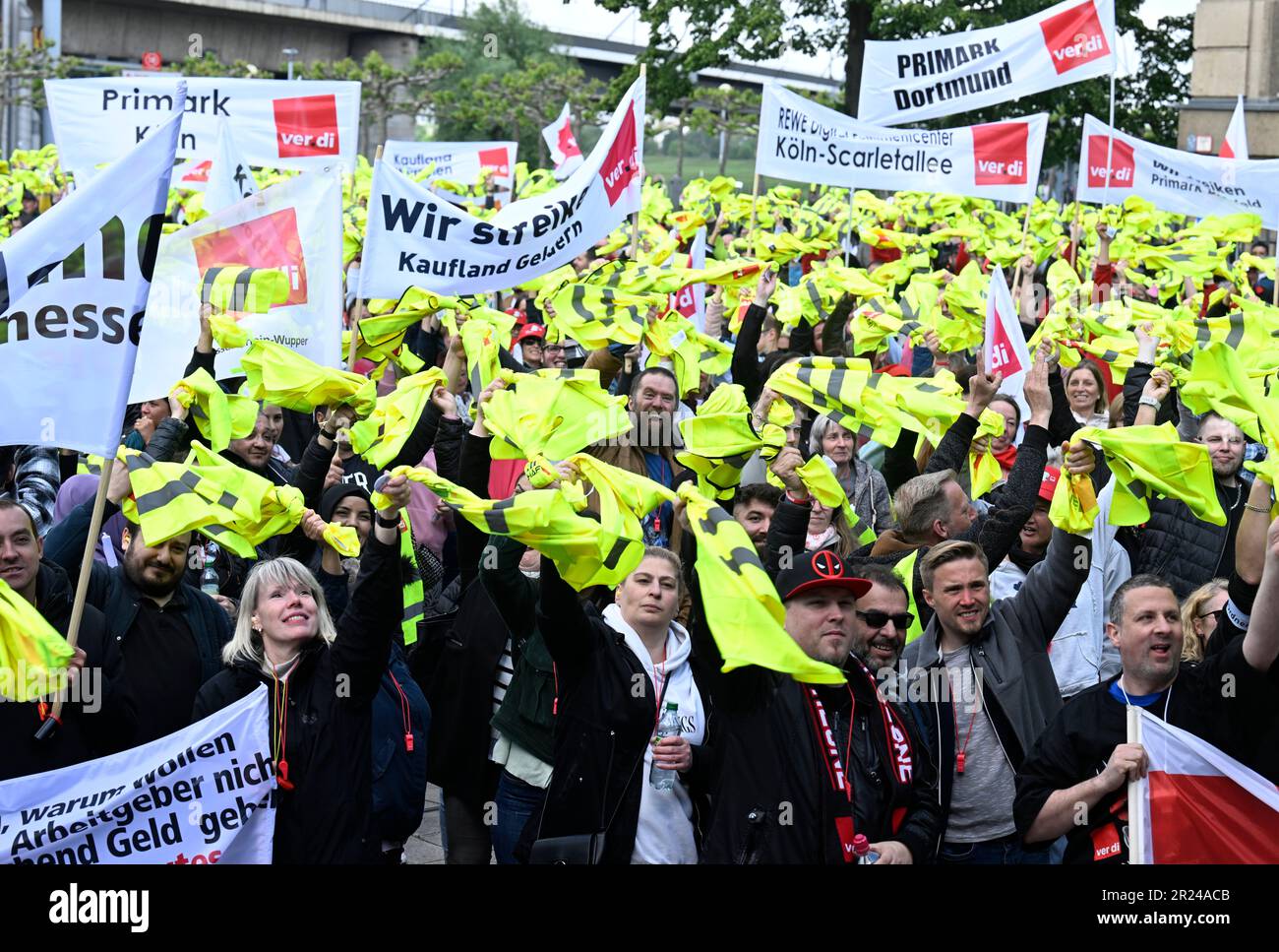 Duesseldorf, Germany. 17th May, 2023. Retail workers protest at ...