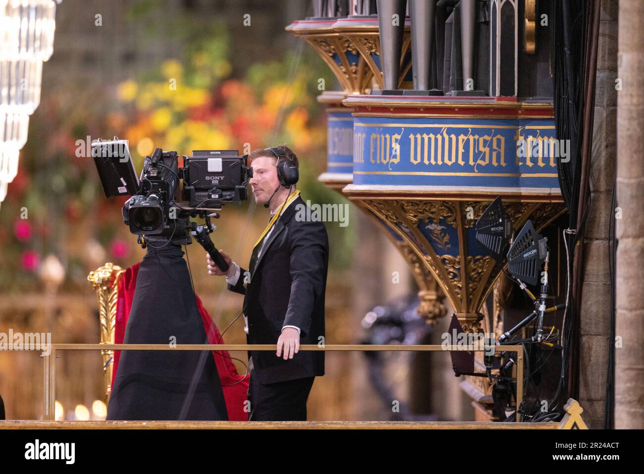 The Coronation of The King and Queen Consort inside Westminster Abbey ...