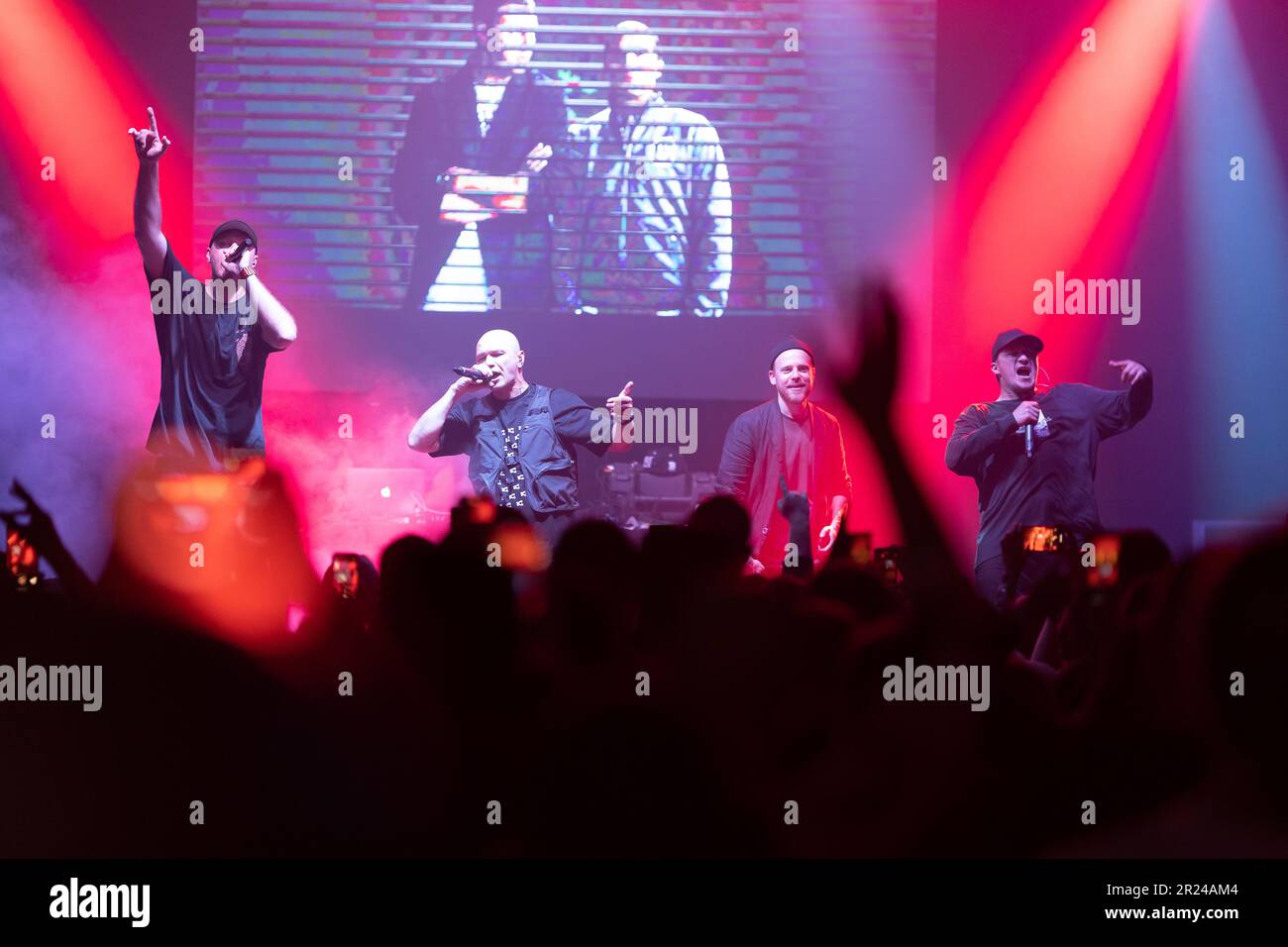 Lisbon party scene hi-res stock photography and images - Alamy