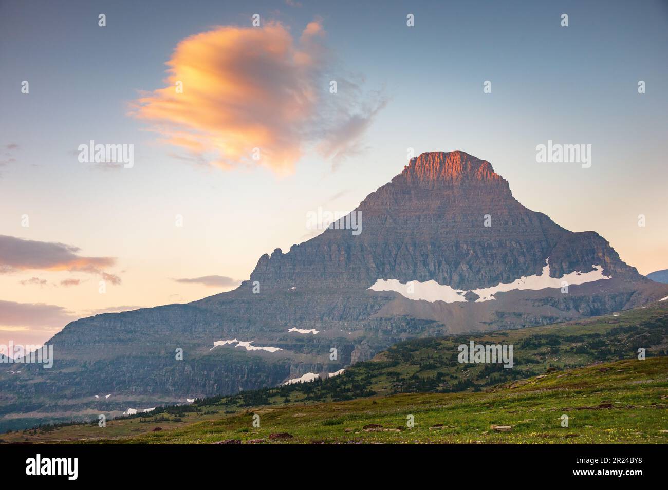 Hidden Lake Overlook, Glacier National Park in Montana Stock Photo - Alamy