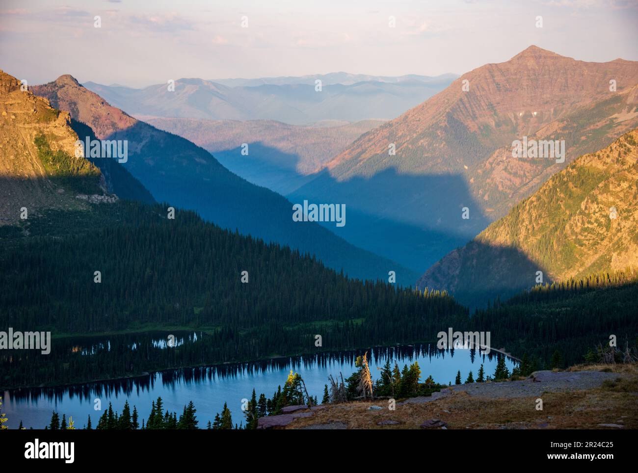 Hidden Lake Overlook, Glacier National Park in Montana Stock Photo - Alamy