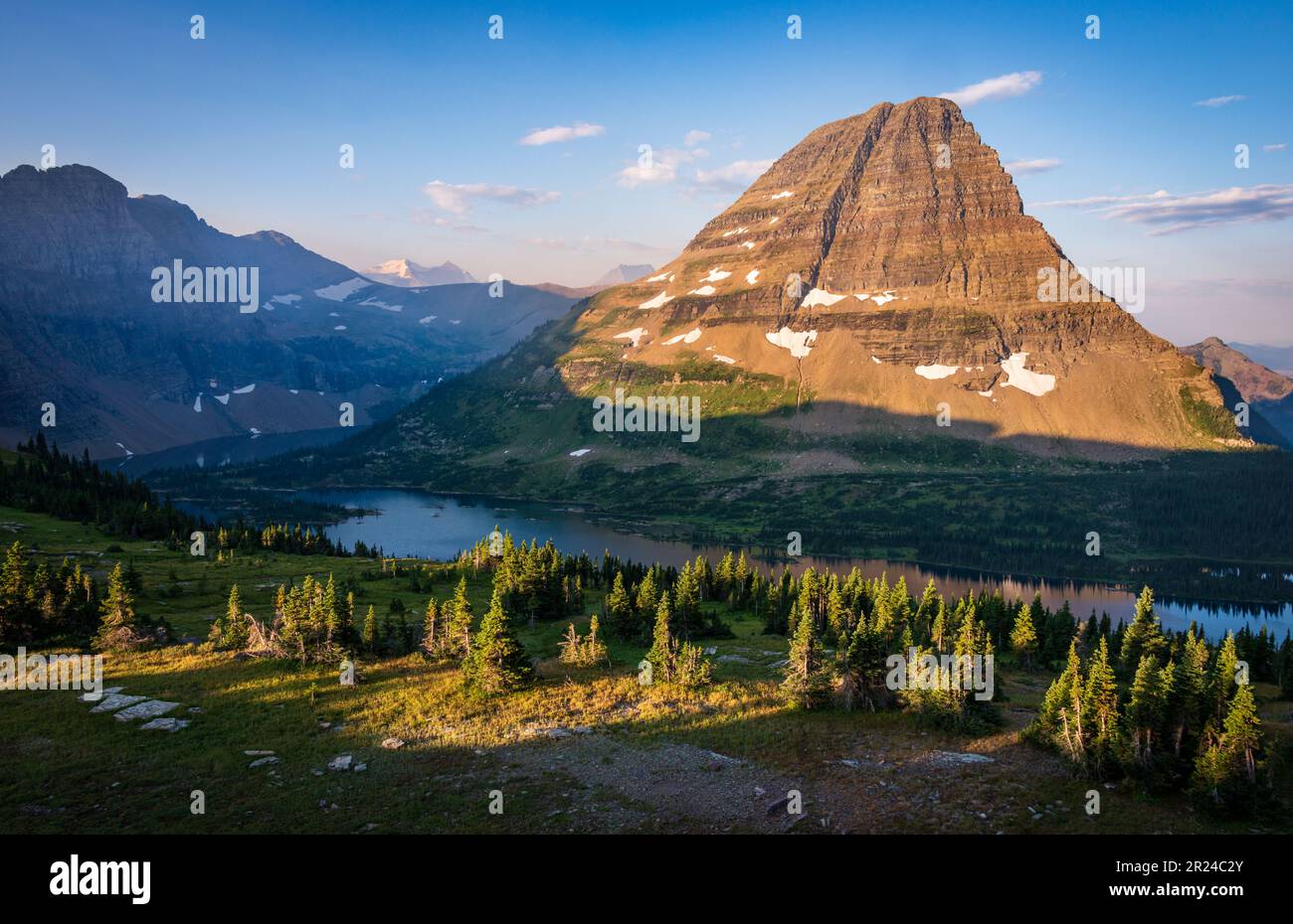 Hidden Lake Overlook, Glacier National Park in Montana Stock Photo - Alamy