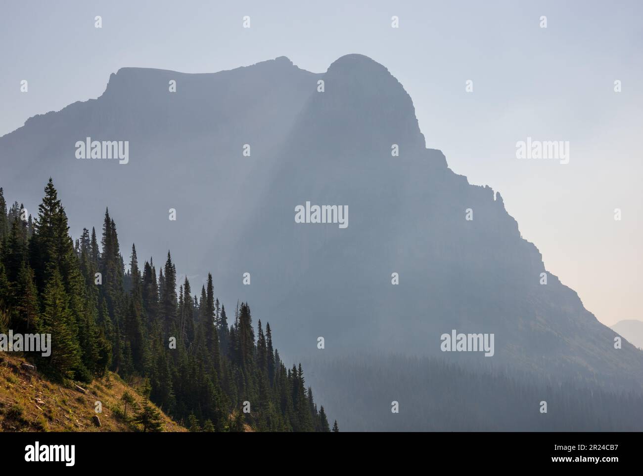 Roadside Overlook Along Road to the Sun in Glacier National Park ...
