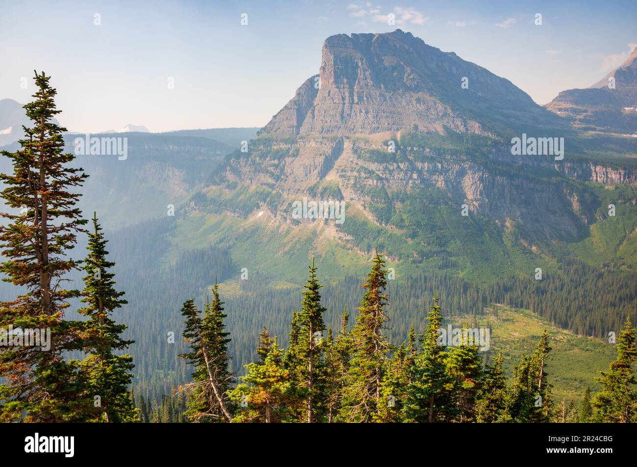 Roadside Overlook Along Road to the Sun in Glacier National Park ...