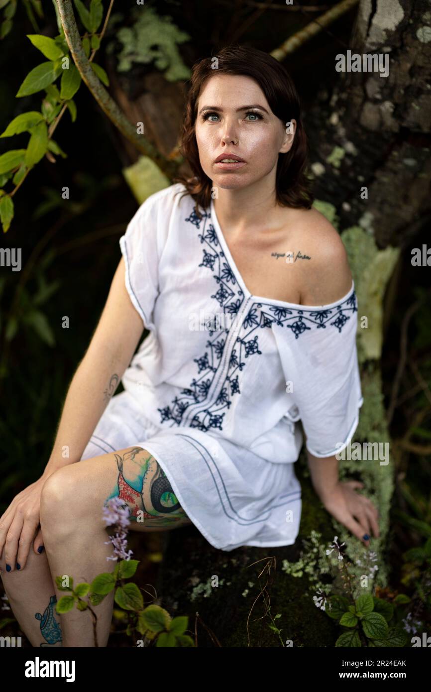 Slightly turned posture hi-res stock photography and images - Alamy