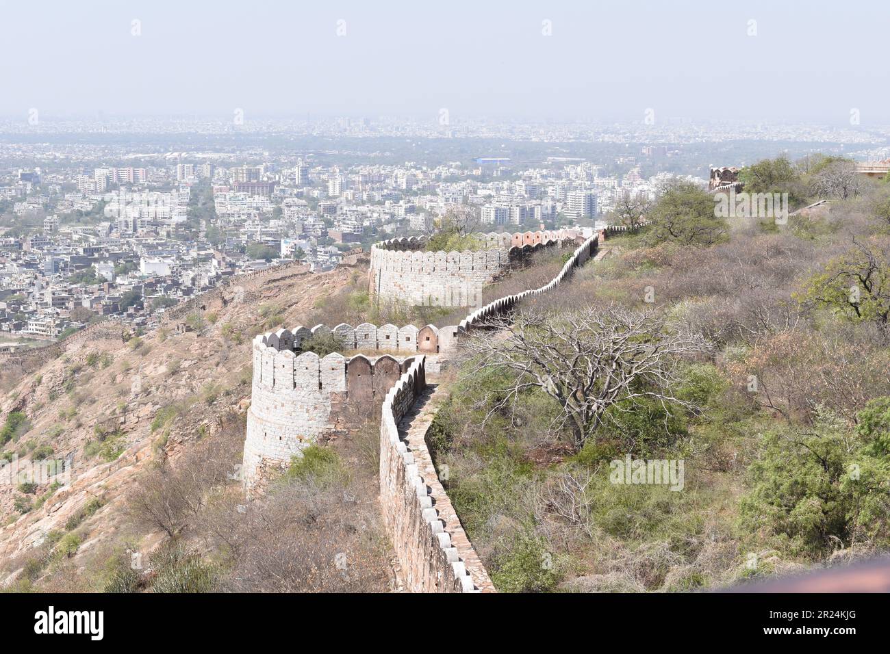Nahargarh fort wall overlooking the city of Jaipur Stock Photo - Alamy