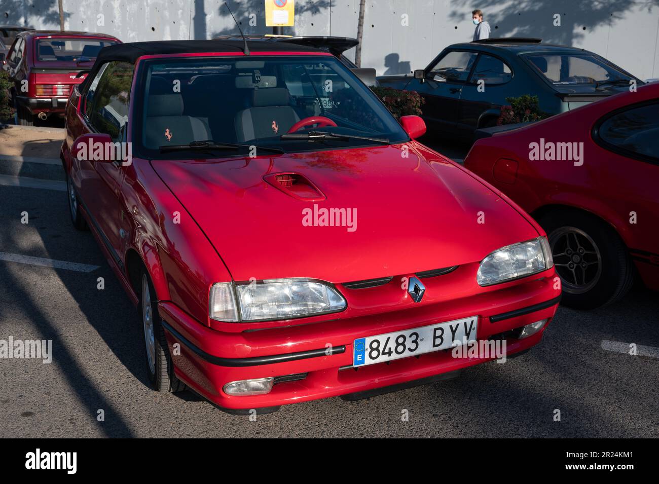 Classic vintage red renault hi-res stock photography and images - Alamy