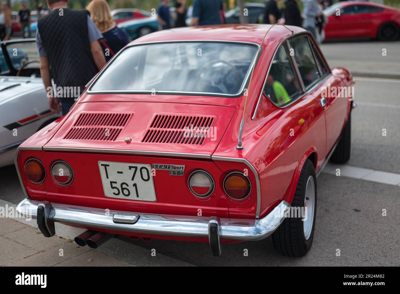 View of the rear of a classic Spanish sports car, the red Seat 850 ...