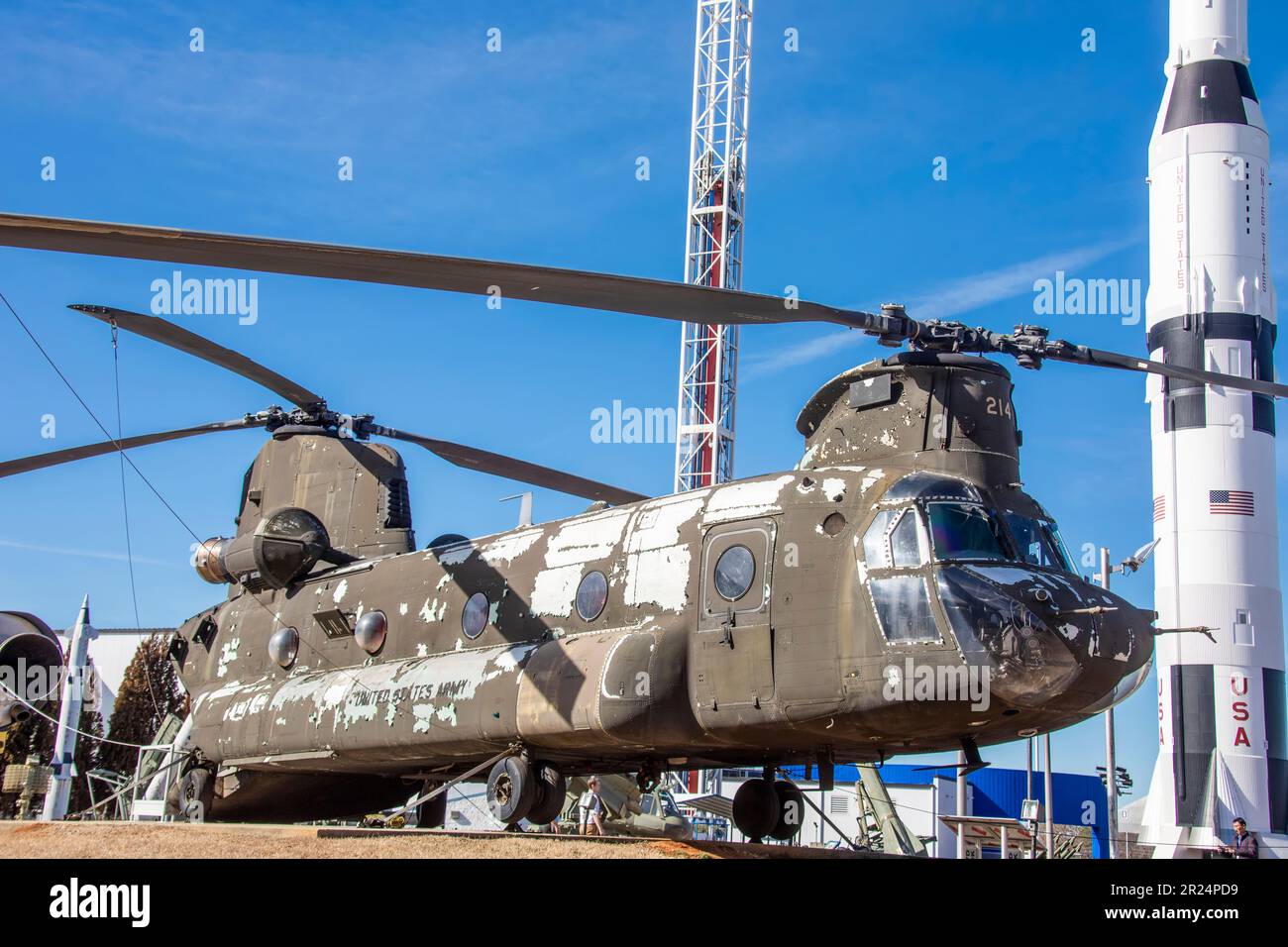 Chinook helicopter vietnam hi-res stock photography and images - Alamy