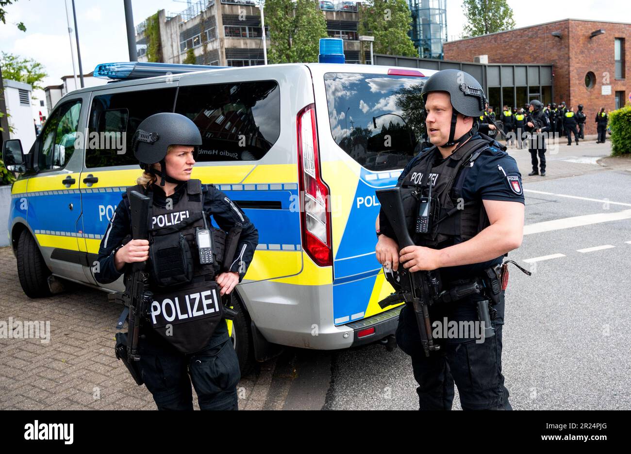 Hamburg, Germany. 17th May, 2023. Police officers block off the ...