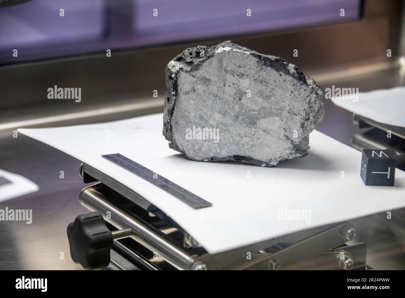 Houston USA 4th Feb 2023: NASA Lunar sample 60015 on display at Space ...