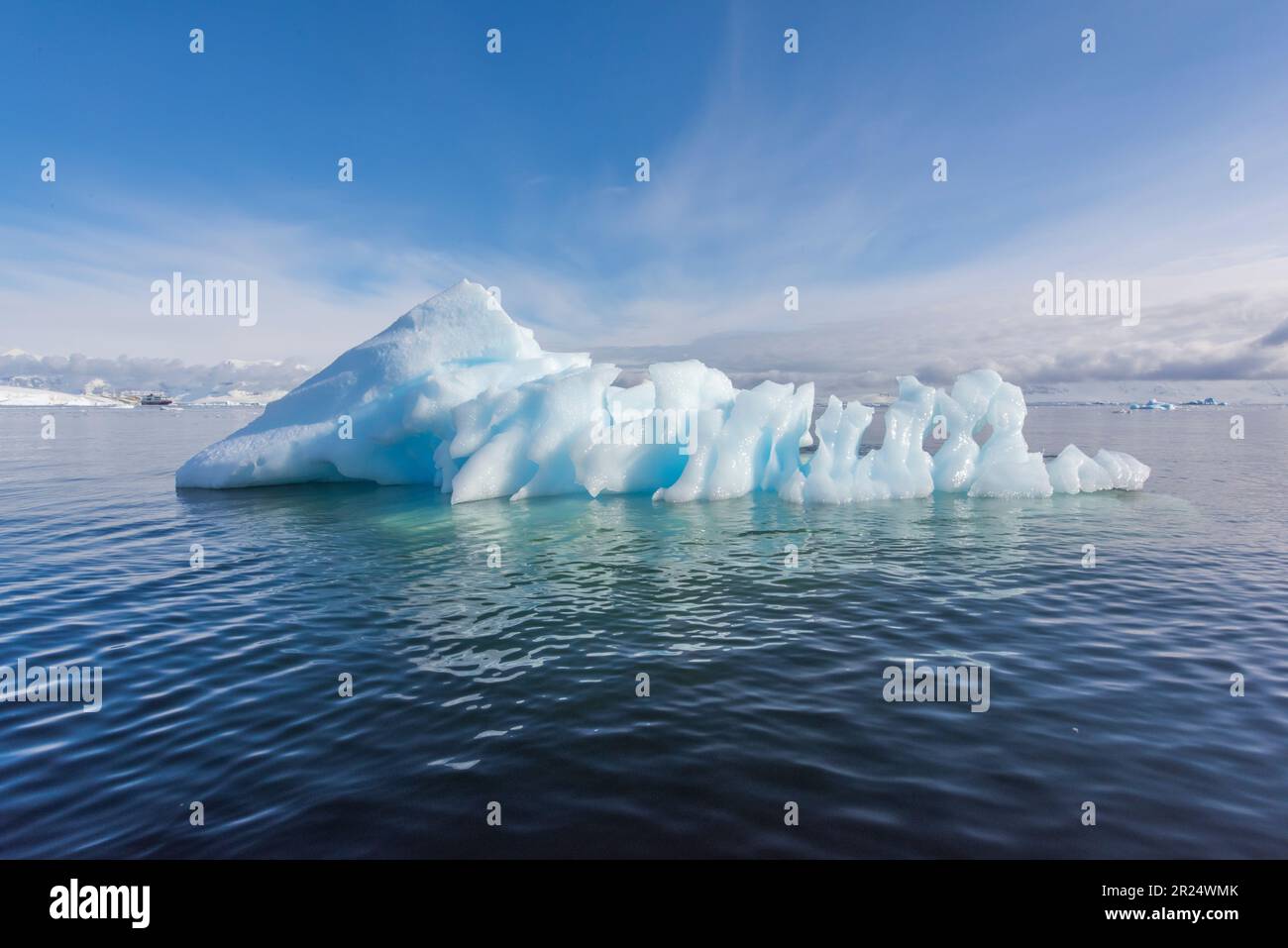 Shallow coastal waterway hi-res stock photography and images - Alamy