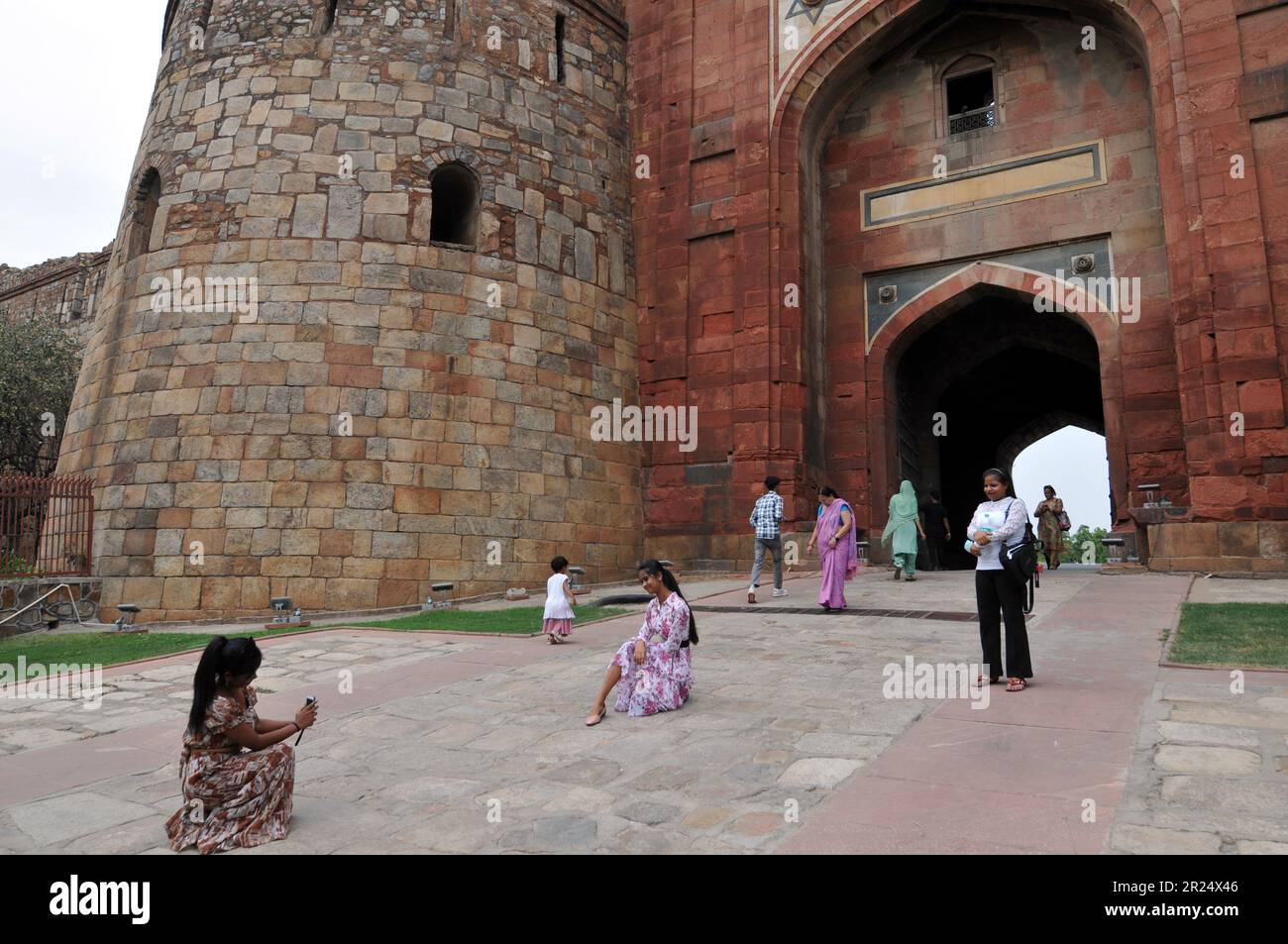 New Delhi, Delhi, India. 17th May, 2023. Girls Couple walk in Garden ...