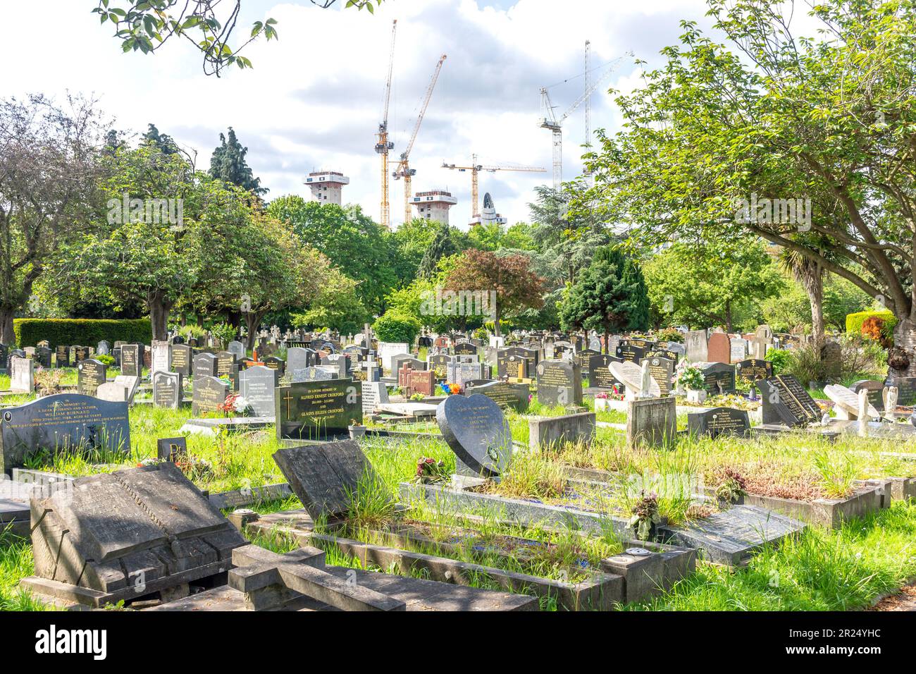 Gunnersbury Cemetery, Gunnersbury, The Royal Borough of Kensington ...