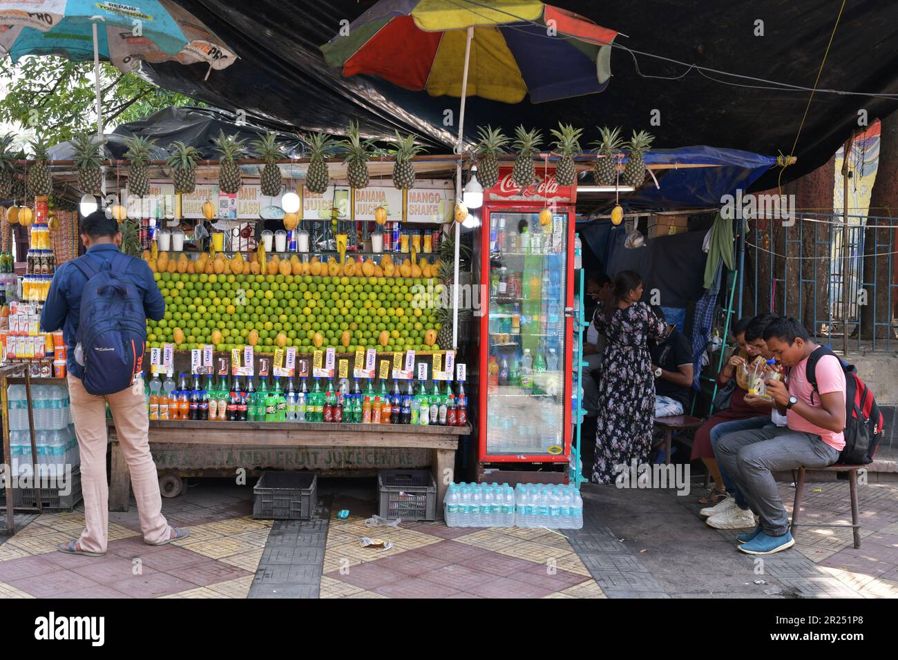 Kolkata, India. 17th May, 2023. People have fruit juice, and cold ...