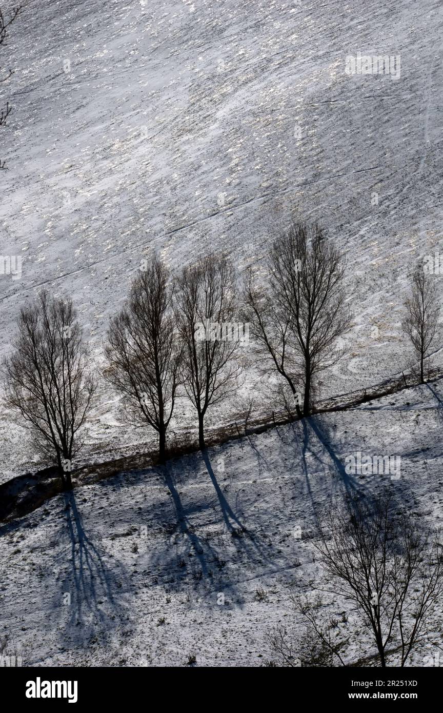Panorama innevato hi-res stock photography and images - Alamy