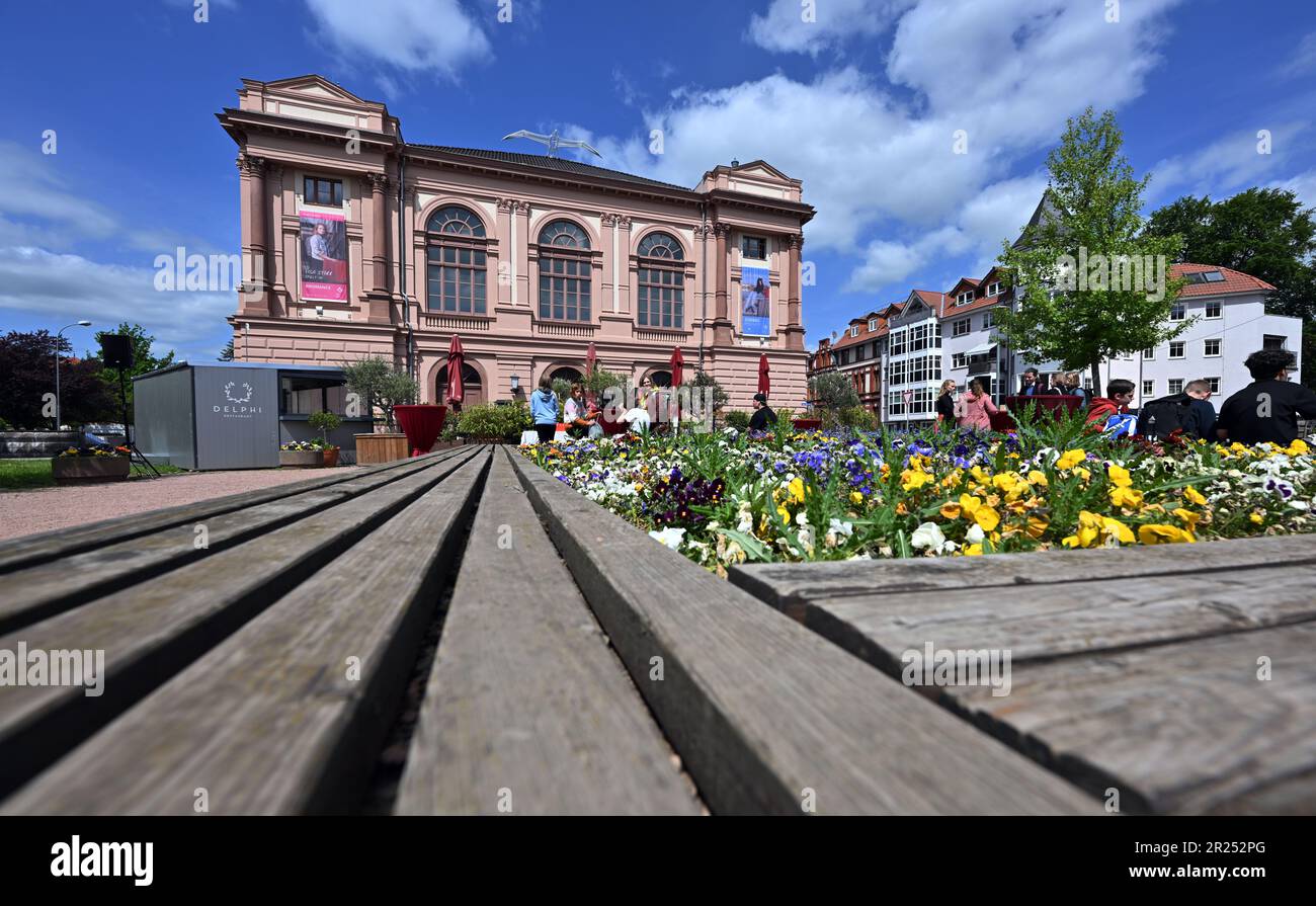 Eisenach, Germany. 17th May, 2023. The seven-meter sculpture of an ...
