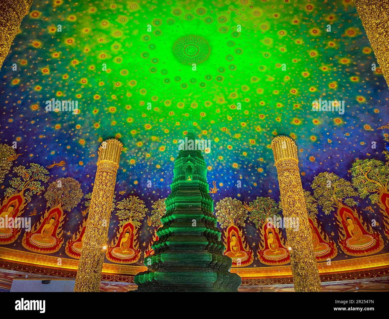 Wat pak nam phasi charoen temple hi-res stock photography and images ...