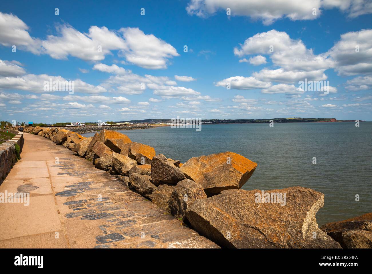 Footpath from Dawlish to Dawlish Warren in Devon, Uk Stock Photo - Alamy