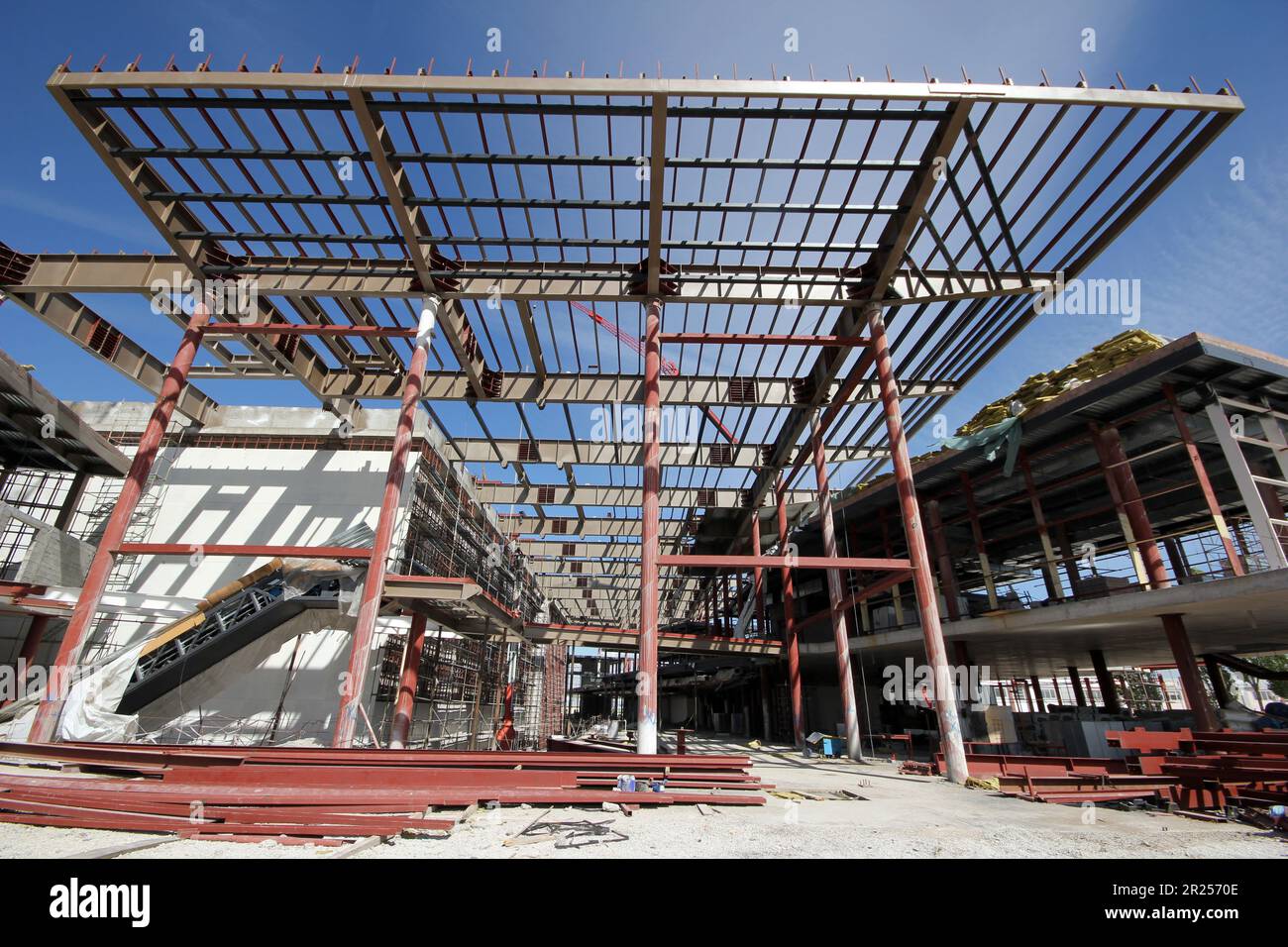 Steel frame of a new factory building under construction Stock Photo ...