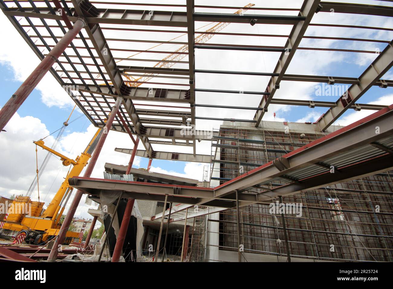Steel frame of a new factory building under construction Stock Photo ...