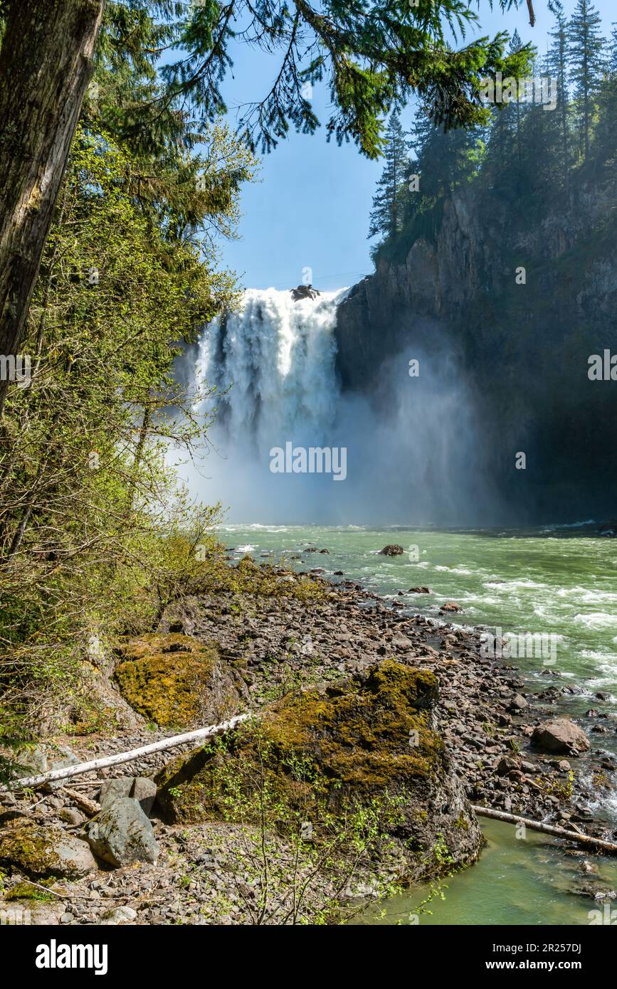 Snoqaulamie falls hi-res stock photography and images - Alamy