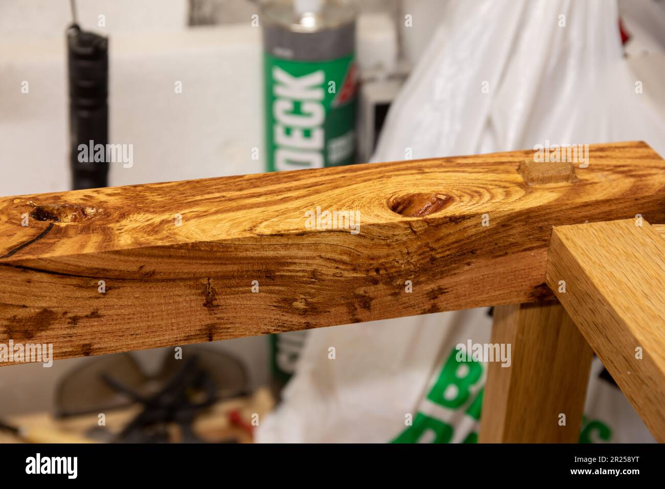 Black locust table leg hi-res stock photography and images - Alamy